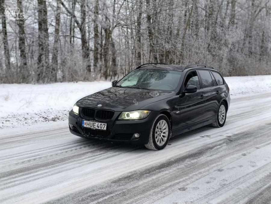 Melns BMW 320 2009 Kauņa, ar dzinēja tilpumu 2.00 L un nobraukumu 397 tūkst. km par 3200 €, foto 2 vietnē AUTOMOTO.COM.LV