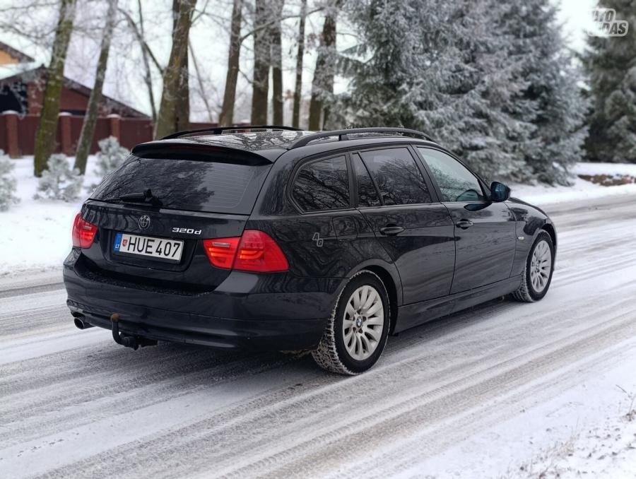 Melns BMW 320 2009 Kauņa, ar dzinēja tilpumu 2.00 L un nobraukumu 397 tūkst. km par 3200 €, foto 10 vietnē AUTOMOTO.COM.LV