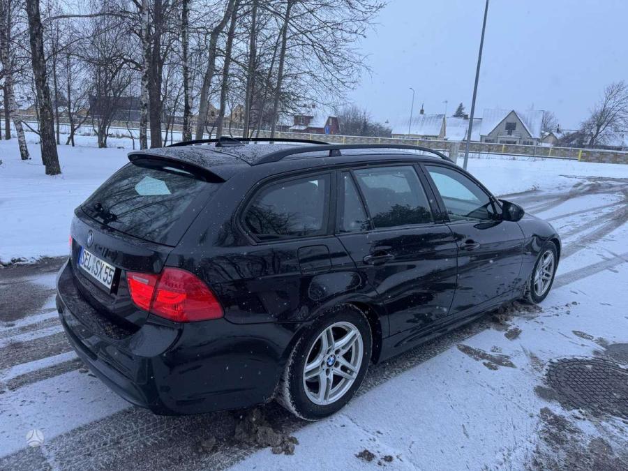 Melns BMW 320 2009 Marijampole, ar dzinēja tilpumu 2.00 L un nobraukumu 323 tūkst. km par 6000 €, foto 6 vietnē AUTOMOTO.COM.LV