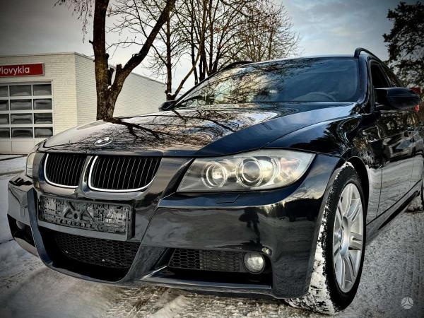 Black BMW 320 2009 in Alytus, with an engine capacity of 2.00 L and mileage of 291 thousand km for 5750 €, photo 5 on AUTOMOTO.COM.LV