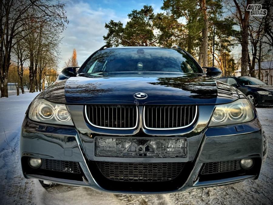 Melns BMW 320 2009 Alīta, ar dzinēja tilpumu 2.00 L un nobraukumu 291 tūkst. km par 5650 €, foto 29 vietnē AUTOMOTO.COM.LV