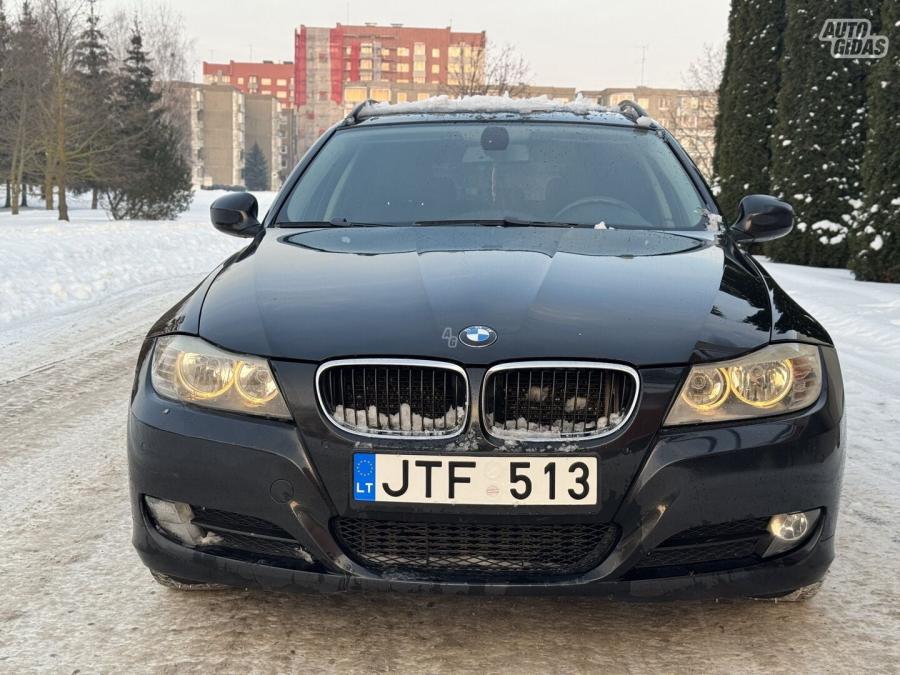 Black BMW 320 2009 in Kaisiadorys, with an engine capacity of 2.00 L and mileage of 310 thousand km for 3100 €, photo 6 on AUTOMOTO.COM.LV