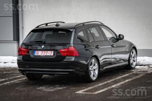 Black BMW 320 2009 in Riga, with an engine capacity of 2.00 L and mileage of 0 thousand km for 6495 €, photo 4 on AUTOMOTO.COM.LV