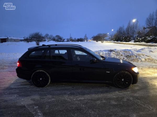 Melns BMW 320 2009 Plungė, ar dzinēja tilpumu 2.00 L un nobraukumu 361 tūkst. km par 3350 €, foto 3 vietnē AUTOMOTO.COM.LV