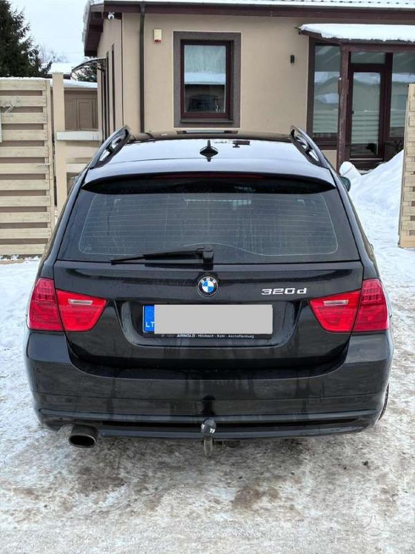 Melns BMW 320 2009 Klaipėda, ar dzinēja tilpumu 2.00 L un nobraukumu 307 tūkst. km par 4800 €, foto 3 vietnē AUTOMOTO.COM.LV