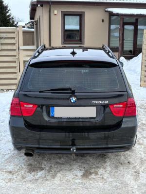 Melns BMW 320 2009 Klaipėda, ar dzinēja tilpumu 2.00 L un nobraukumu 307 tūkst. km par 4800 €, foto 3 vietnē AUTOMOTO.COM.LV