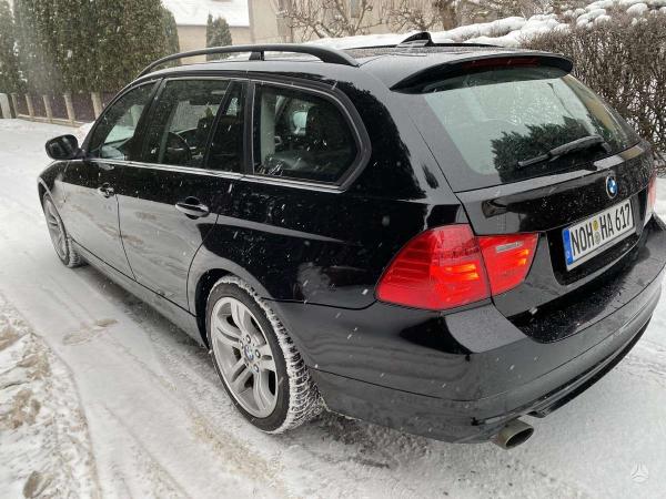 Melns BMW 320 2009 Kauņa, ar dzinēja tilpumu 2.00 L un nobraukumu 360 tūkst. km par 4500 €, foto 4 vietnē AUTOMOTO.COM.LV