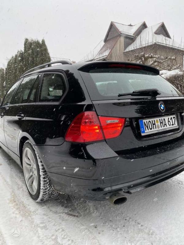 Melns BMW 320 2009 Kauņa, ar dzinēja tilpumu 2.00 L un nobraukumu 360 tūkst. km par 4500 €, foto 7 vietnē AUTOMOTO.COM.LV