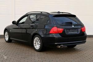 Black BMW 320 2009 in Kretinga, with an engine capacity of 2.00 L and mileage of 297 thousand km for 5349 €, photo 9 on AUTOMOTO.COM.LV