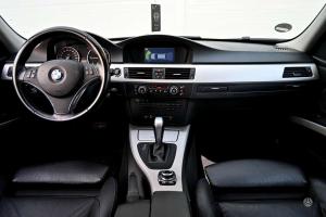 Black BMW 320 2009 in Kretinga, with an engine capacity of 2.00 L and mileage of 297 thousand km for 5349 €, photo 26 on AUTOMOTO.COM.LV