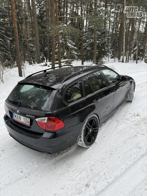 Melns BMW 320 2009 Klaipėda, ar dzinēja tilpumu 2.00 L un nobraukumu 305 tūkst. km par 3500 €, foto 4 vietnē AUTOMOTO.COM.LV