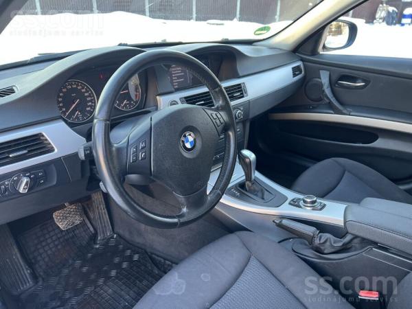 Melns BMW 320 2009 Rīga, ar dzinēja tilpumu 2.00 L un nobraukumu 284 tūkst. km par 5100 €, foto 8 vietnē AUTOMOTO.COM.LV