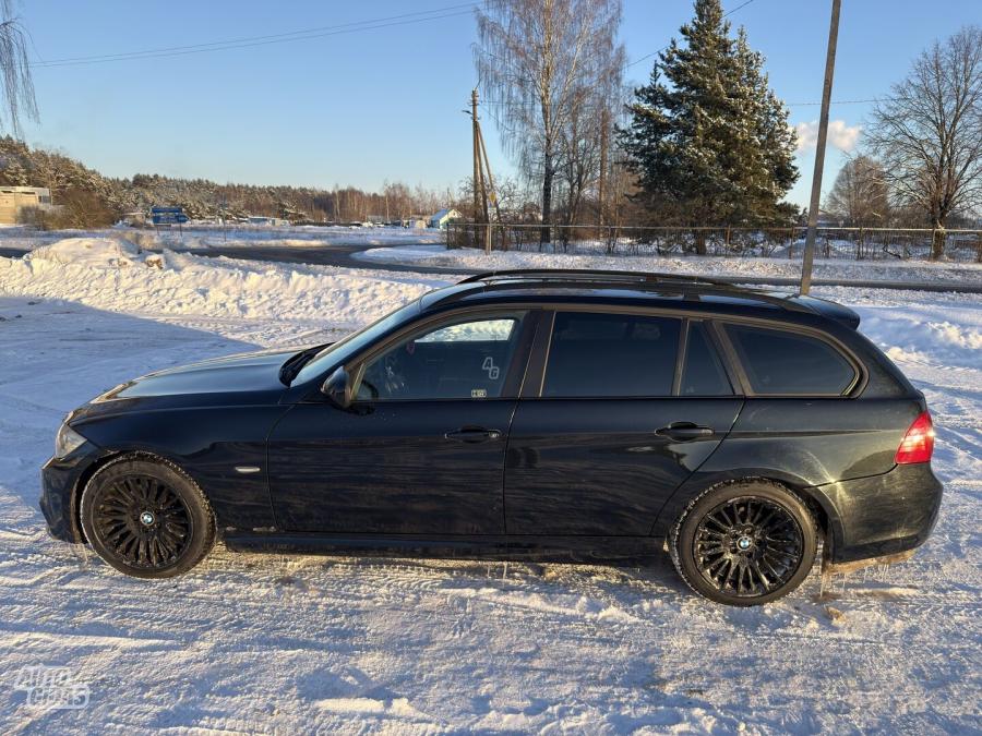 Black BMW 320 2009 in Jonava, with an engine capacity of 2.00 L and mileage of 279 thousand km for 3750 €, photo 3 on AUTOMOTO.COM.LV