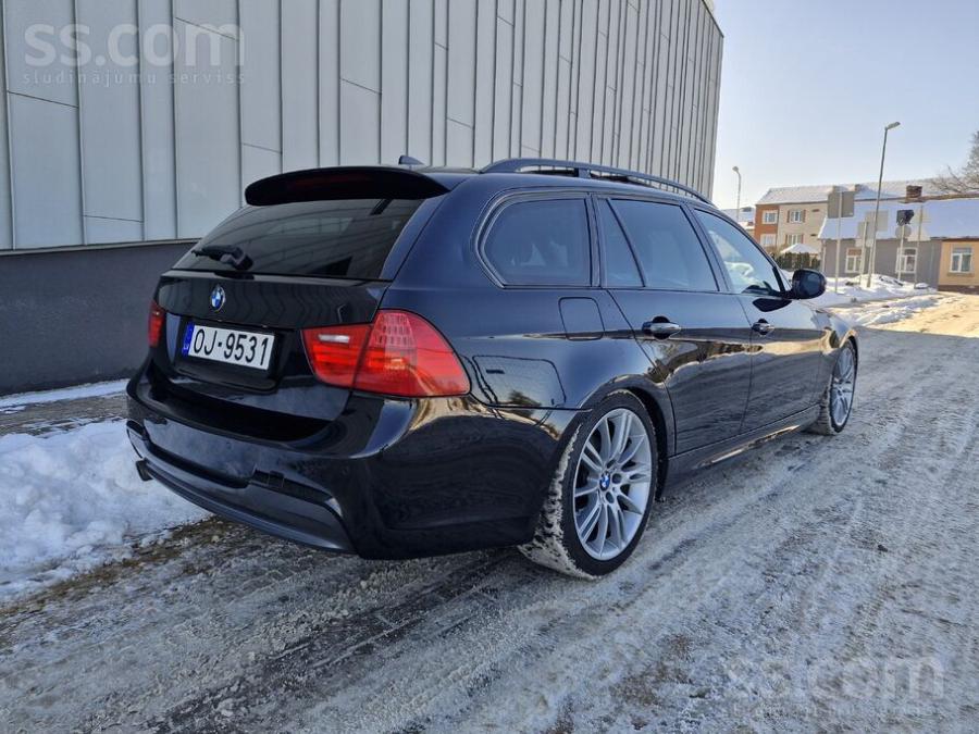 Melns BMW 320 2009 Bauska, ar dzinēja tilpumu 2.00 L un nobraukumu 340 tūkst. km par 6850 €, foto 9 vietnē AUTOMOTO.COM.LV