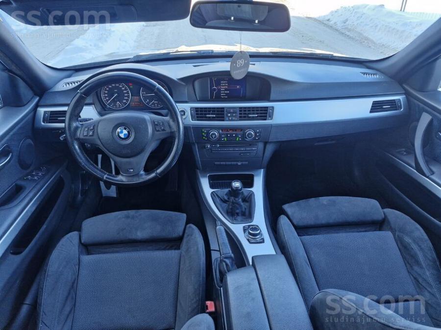 Melns BMW 320 2009 Bauska, ar dzinēja tilpumu 2.00 L un nobraukumu 340 tūkst. km par 6850 €, foto 14 vietnē AUTOMOTO.COM.LV