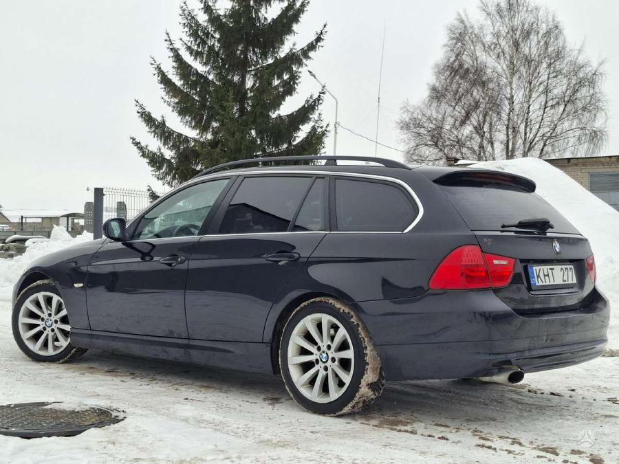 Black BMW 320 2009 in Silute, with an engine capacity of 2.00 L and mileage of 331 thousand km for 3500 €, photo 1 on AUTOMOTO.COM.LV