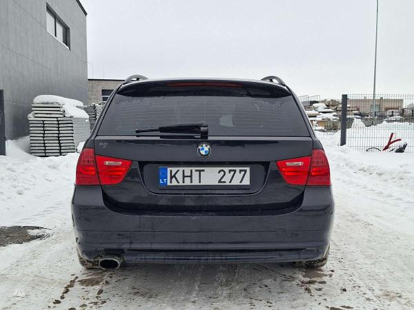 Black BMW 320 2009 in Silute, with an engine capacity of 2.00 L and mileage of 331 thousand km for 3500 €, photo 2 on AUTOMOTO.COM.LV