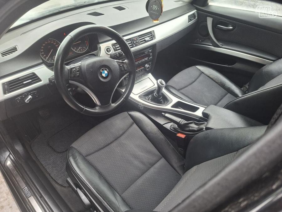 Black BMW 320 2009 in Silute, with an engine capacity of 2.00 L and mileage of 331 thousand km for 3500 €, photo 26 on AUTOMOTO.COM.LV