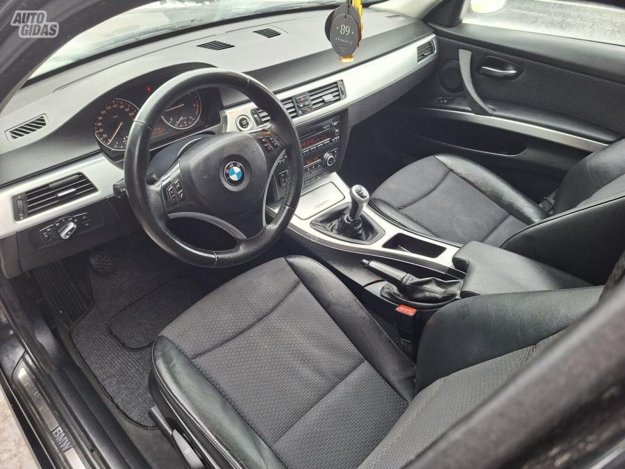 Black BMW 320 2009 in Silute, with an engine capacity of 2.00 L and mileage of 331 thousand km for 3500 €, photo 25 on AUTOMOTO.COM.LV