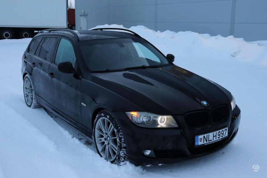 Melns BMW 320 2009 Klaipėda, ar dzinēja tilpumu 2.00 L un nobraukumu 297 tūkst. km par 4700 €, foto 1 vietnē AUTOMOTO.COM.LV