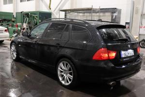 Melns BMW 320 2009 Klaipėda, ar dzinēja tilpumu 2.00 L un nobraukumu 297 tūkst. km par 4700 €, foto 13 vietnē AUTOMOTO.COM.LV