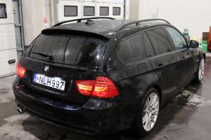 Melns BMW 320 2009 Klaipėda, ar dzinēja tilpumu 2.00 L un nobraukumu 297 tūkst. km par 4700 €, foto 14 vietnē AUTOMOTO.COM.LV