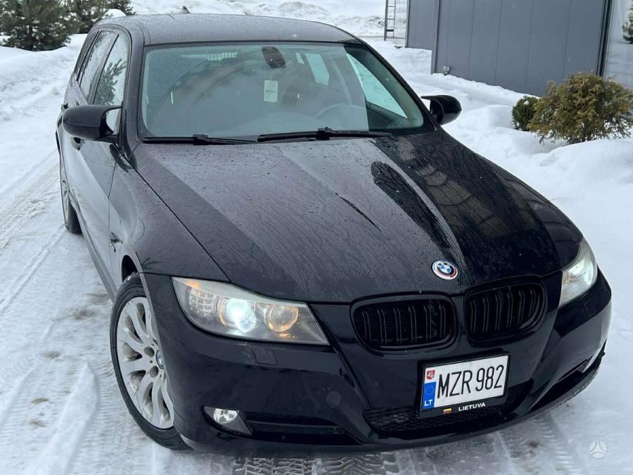 Black BMW 320 2009 in Kaunas, with an engine capacity of 0.00 L and mileage of 336 thousand km for 3550 €, photo 5 on AUTOMOTO.COM.LV
