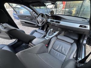 Black BMW 320 2009 in Alytus, with an engine capacity of 2.00 L and mileage of 301 thousand km for 4850 €, photo 16 on AUTOMOTO.COM.LV