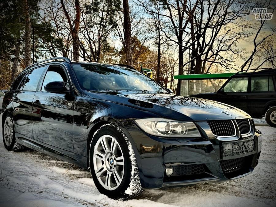 Black BMW 320 2009 in Alytus, with an engine capacity of 2.00 L and mileage of 301 thousand km for 4850 €, photo 19 on AUTOMOTO.COM.LV