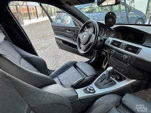 Black BMW 320 2009 in Alytus, with an engine capacity of 2.00 L and mileage of 301 thousand km for 4850 €, photo 21 on AUTOMOTO.COM.LV