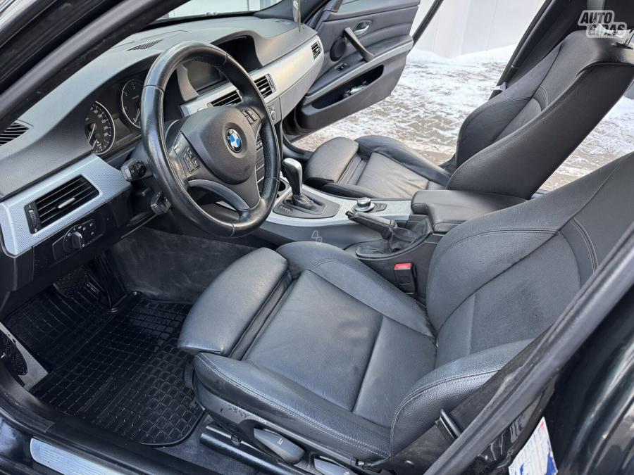Black BMW 320 2009 in Alytus, with an engine capacity of 2.00 L and mileage of 301 thousand km for 4850 €, photo 31 on AUTOMOTO.COM.LV