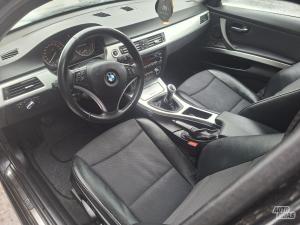 Black BMW 320 2009 in Silute, with an engine capacity of 2.00 L and mileage of 331 thousand km for 3500 €, photo 24 on AUTOMOTO.COM.LV