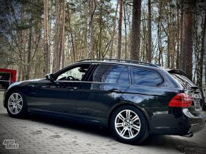 Melns BMW 320 2009 Alīta, ar dzinēja tilpumu 2.00 L un nobraukumu 301 tūkst. km par 4550 €, foto 14 vietnē AUTOMOTO.COM.LV