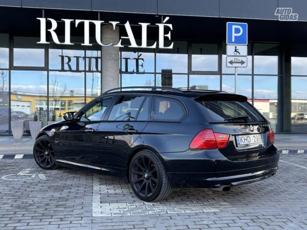 Melns BMW 320 2009 Kauņa, ar dzinēja tilpumu 2.00 L un nobraukumu 404 tūkst. km par 4950 €, foto 7 vietnē AUTOMOTO.COM.LV