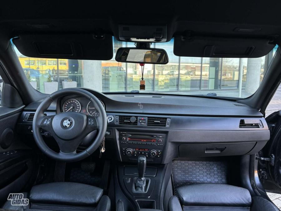 Black BMW 320 2009 in Kaunas, with an engine capacity of 2.00 L and mileage of 404 thousand km for 4950 €, photo 11 on AUTOMOTO.COM.LV