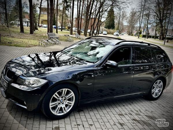 Black BMW 320 2009 in Alytus, with an engine capacity of 2.00 L and mileage of 301 thousand km for 3999 €, photo 6 on AUTOMOTO.COM.LV