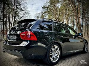 Black BMW 320 2009 in Alytus, with an engine capacity of 2.00 L and mileage of 301 thousand km for 3999 €, photo 15 on AUTOMOTO.COM.LV