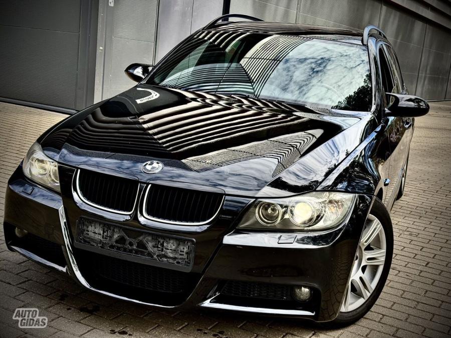 Black BMW 320 2009 in Alytus, with an engine capacity of 2.00 L and mileage of 301 thousand km for 3999 €, photo 17 on AUTOMOTO.COM.LV