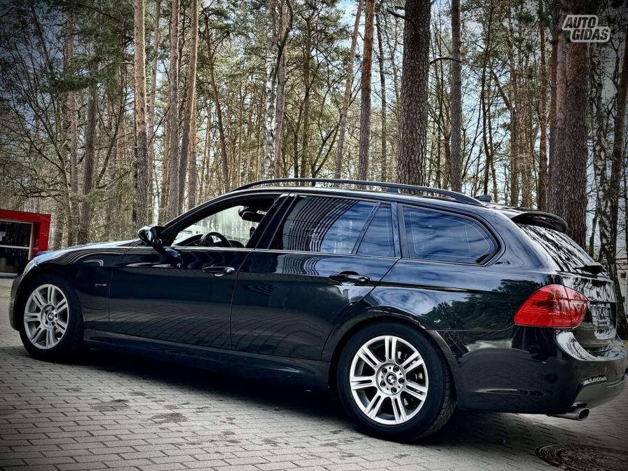 Black BMW 320 2009 in Alytus, with an engine capacity of 2.00 L and mileage of 301 thousand km for 3999 €, photo 23 on AUTOMOTO.COM.LV