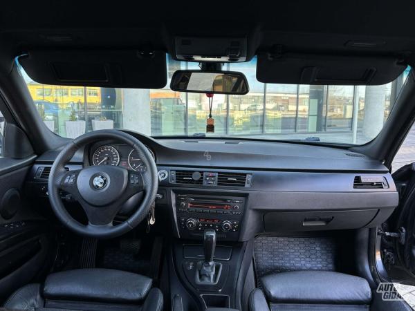 Melns BMW 320 2009 Kauņa, ar dzinēja tilpumu 2.00 L un nobraukumu 405 tūkst. km par 4650 €, foto 10 vietnē AUTOMOTO.COM.LV