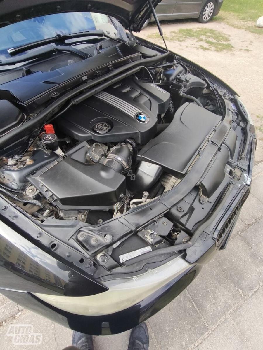 Melns BMW 320 2009 Radviliškis, ar dzinēja tilpumu 2.00 L un nobraukumu 250 tūkst. km par 5000 €, foto 9 vietnē AUTOMOTO.COM.LV