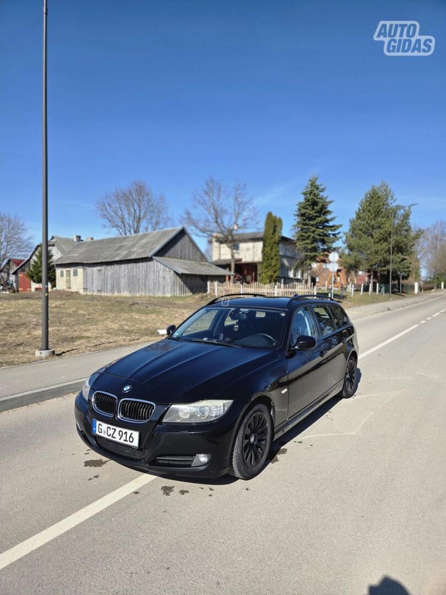 Melns BMW 320 2009 Plungė, ar dzinēja tilpumu 2.00 L un nobraukumu 365 tūkst. km par 3200 €, foto 1 vietnē AUTOMOTO.COM.LV