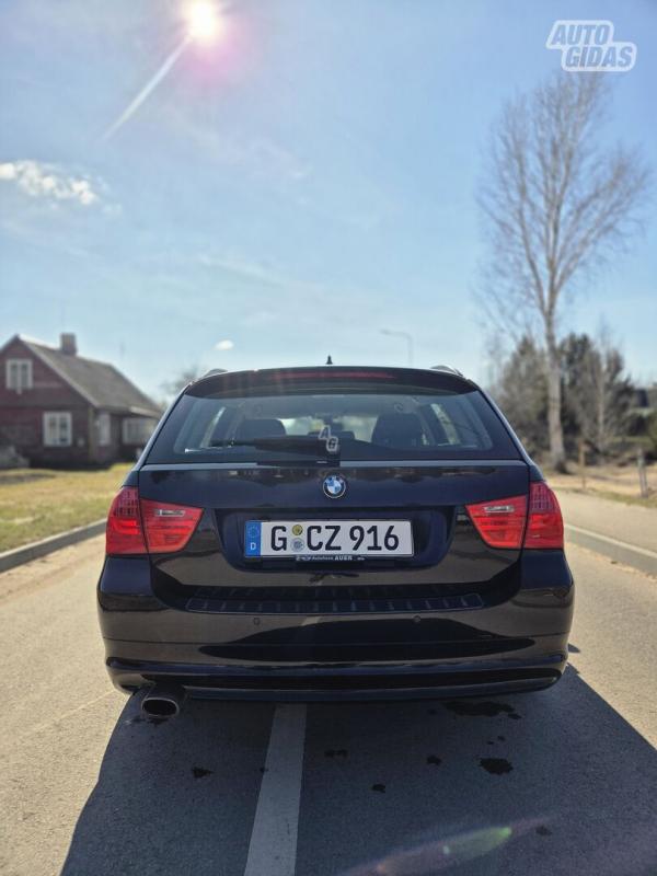Black BMW 320 2009 in Plunge, with an engine capacity of 2.00 L and mileage of 365 thousand km for 3200 €, photo 8 on AUTOMOTO.COM.LV