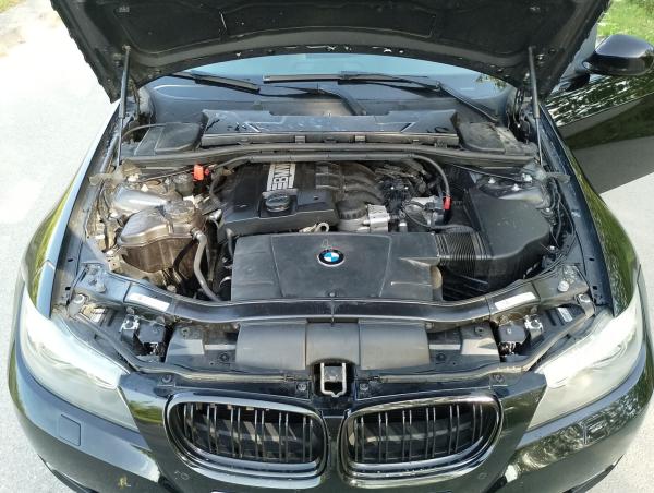 Melns BMW 320 2009 Viļņa, ar dzinēja tilpumu 2.00 L un nobraukumu 151 tūkst. km par 2950 €, foto 8 vietnē AUTOMOTO.COM.LV