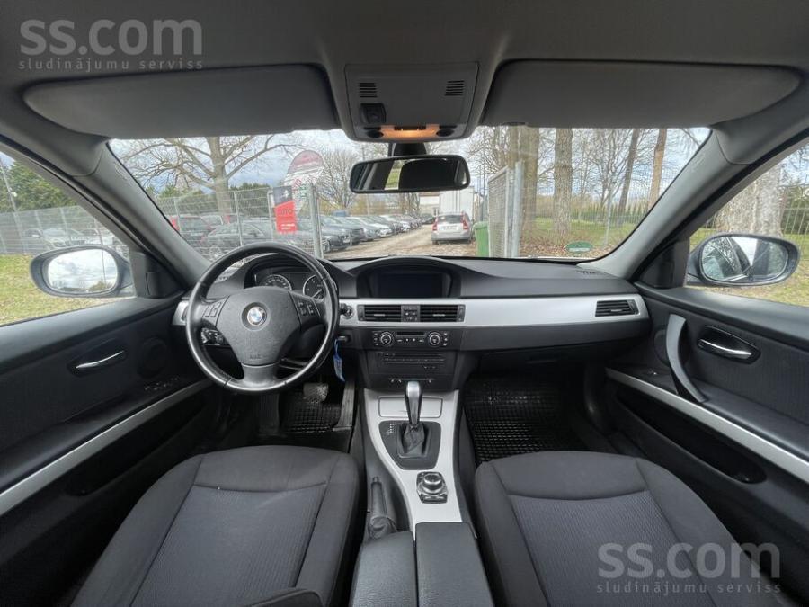 Black BMW 320 2009 in Riga, with an engine capacity of 2.00 L and mileage of 285 thousand km for 4850 €, photo 20 on AUTOMOTO.COM.LV