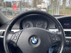 Black BMW 320 2009 in Riga, with an engine capacity of 2.00 L and mileage of 285 thousand km for 4850 €, photo 22 on AUTOMOTO.COM.LV