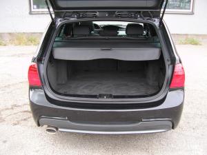 Black BMW 320 2009 in Riga, with an engine capacity of 2.00 L and mileage of 0 thousand km for 5950 €, photo 18 on AUTOMOTO.COM.LV
