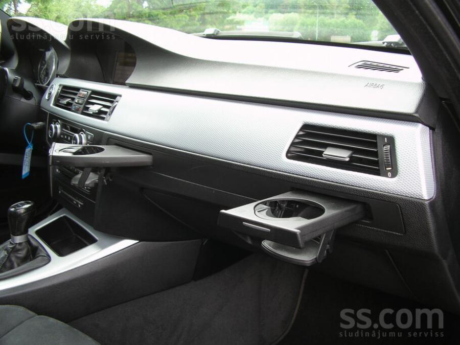 Black BMW 320 2009 in Riga, with an engine capacity of 2.00 L and mileage of 0 thousand km for 5950 €, photo 25 on AUTOMOTO.COM.LV