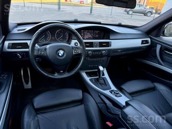 Black BMW 320 2009 in Valmiera, with an engine capacity of 2.00 L and mileage of 311 thousand km for 5999 €, photo 9 on AUTOMOTO.COM.LV