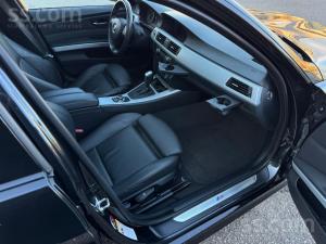 Melns BMW 320 2009 Valmiera, ar dzinēja tilpumu 2.00 L un nobraukumu 311 tūkst. km par 5999 €, foto 15 vietnē AUTOMOTO.COM.LV